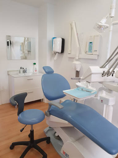 Clinica Dental Odontomax en Madrid • Lee Opiniones y Precios | DocDental